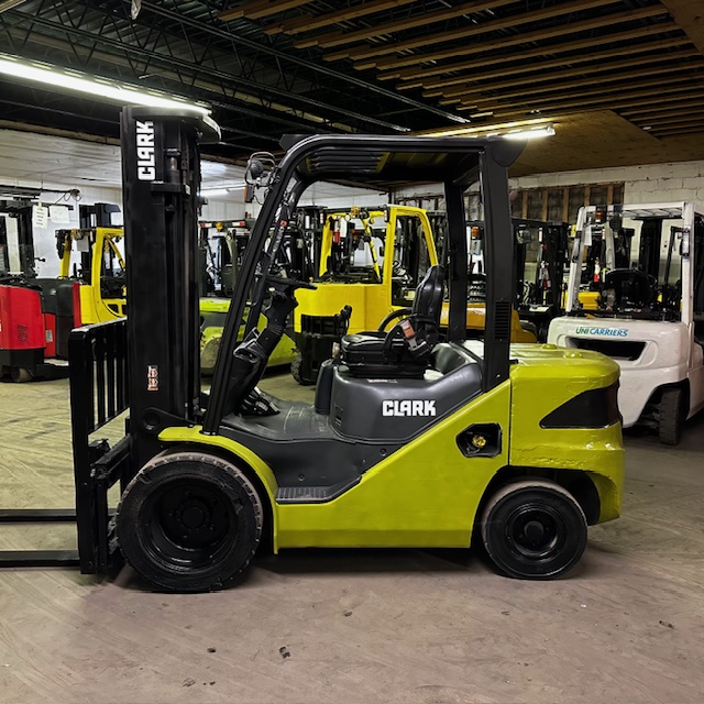 Used Pneumatic Tire Forklifts For Sale | Machine Maxx USA